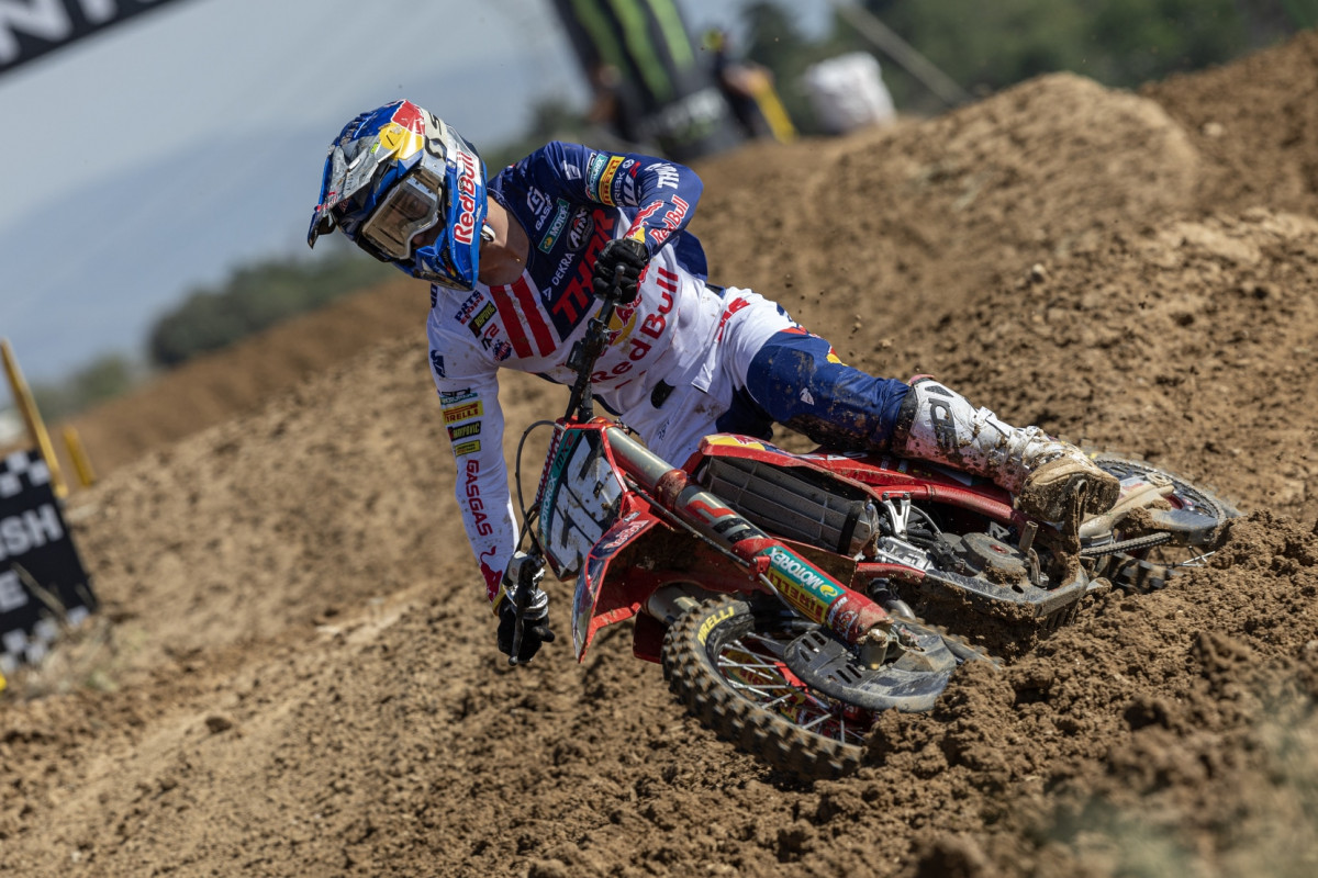 Simon is back! - CROSS Magazin