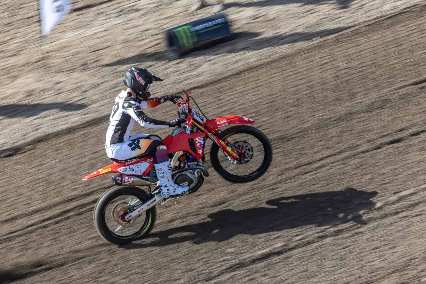 Team HRC trennt sich von Roan van de Moosdijk - CROSS Magazin