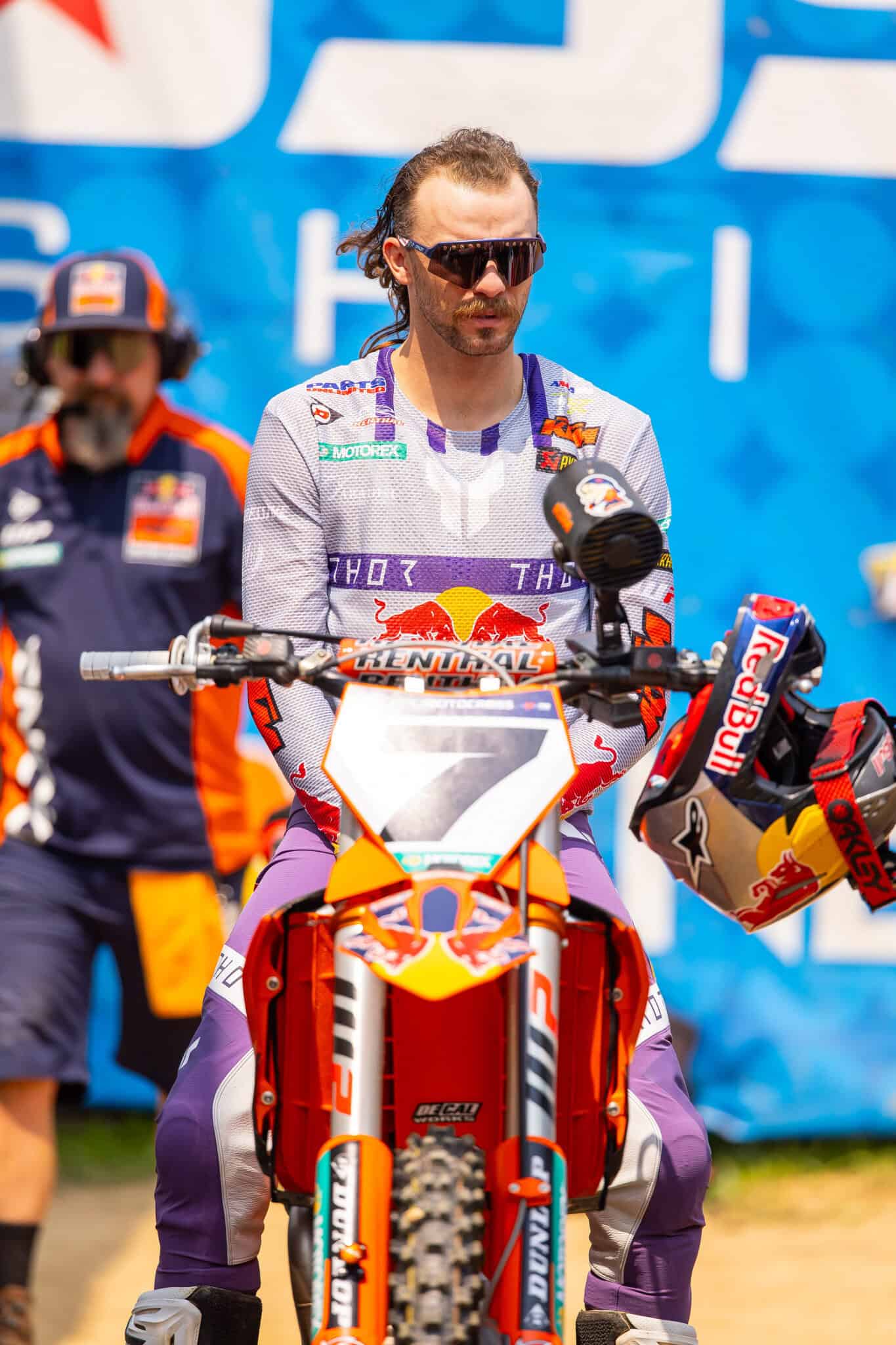 Was ist bei Aaron Plessinger los? - CROSS Magazin