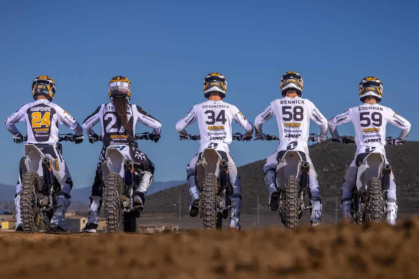 Hinter den Kulissen beim Photoshooting des Teams Rockstar Energy ...